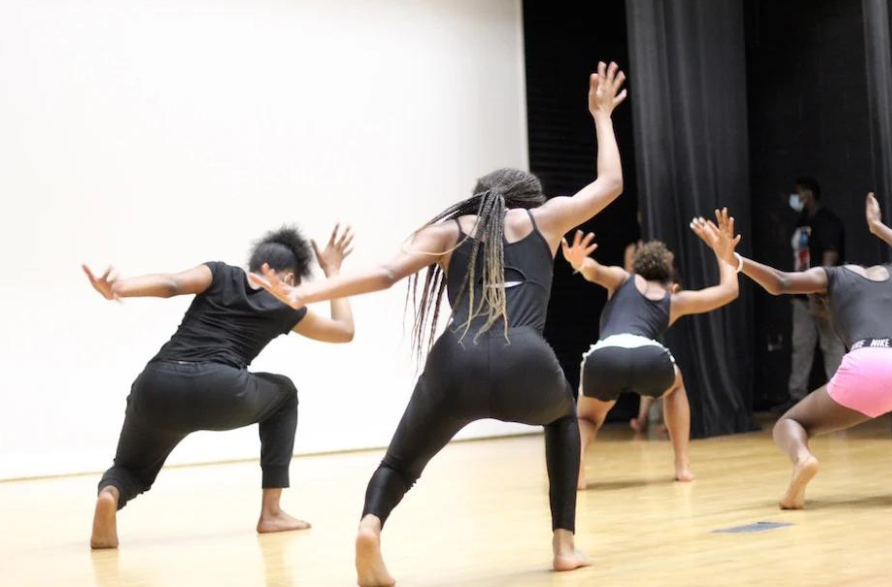 Horton Dance (14+) - LEAP